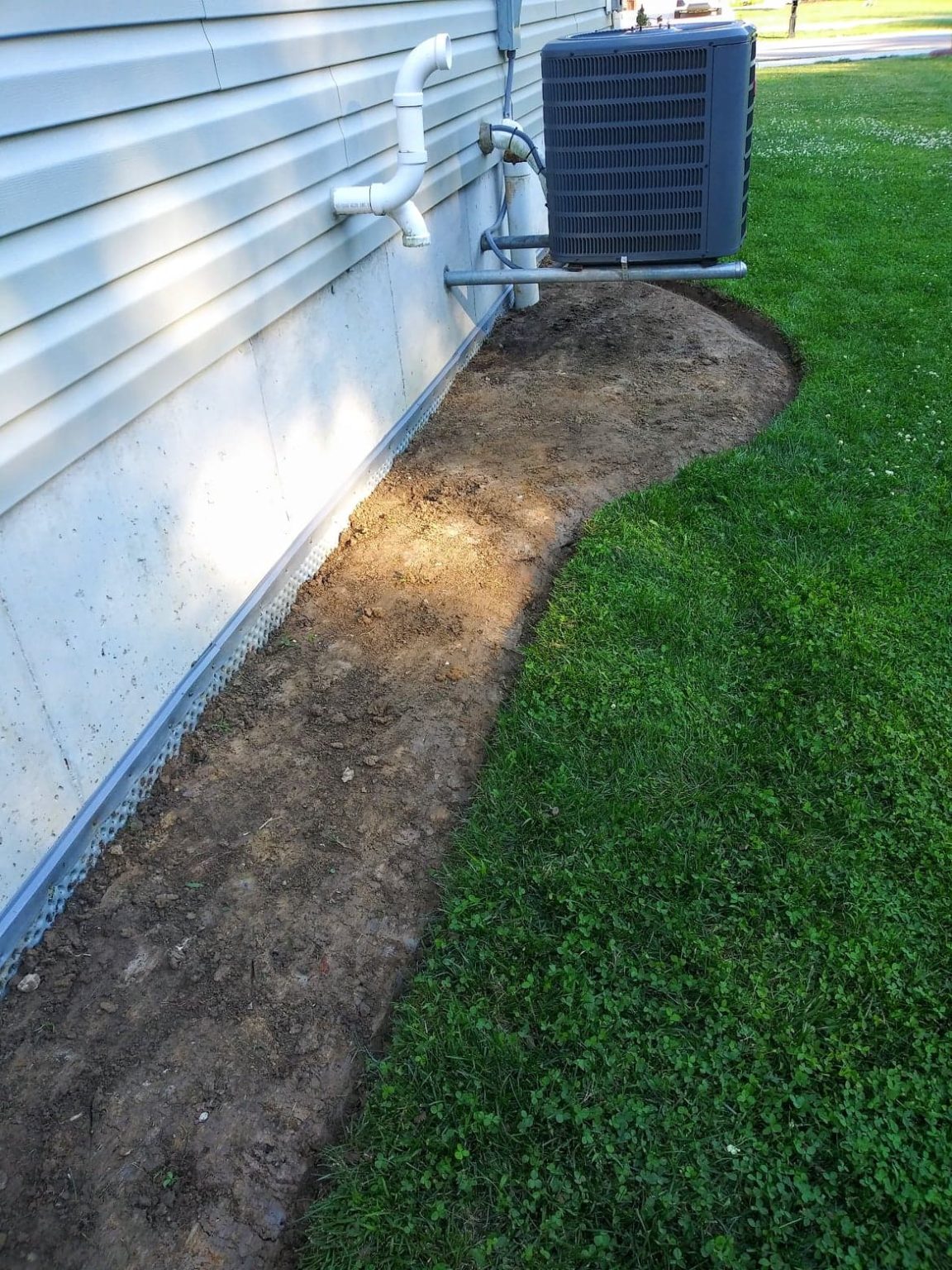 Flower Bed (Around The AC Unit) - DIY Couple Blog
