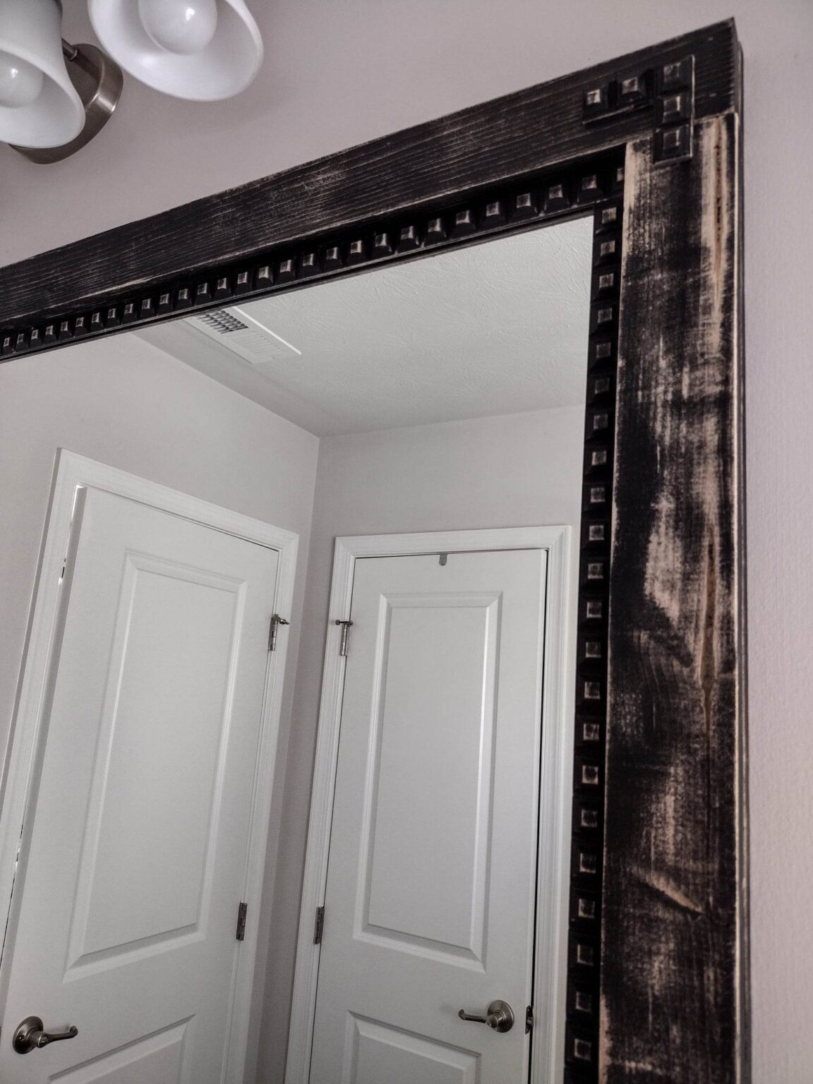DIY Bathroom Mirror Frame (How We Upgraded Our Basic Builder Grade ...